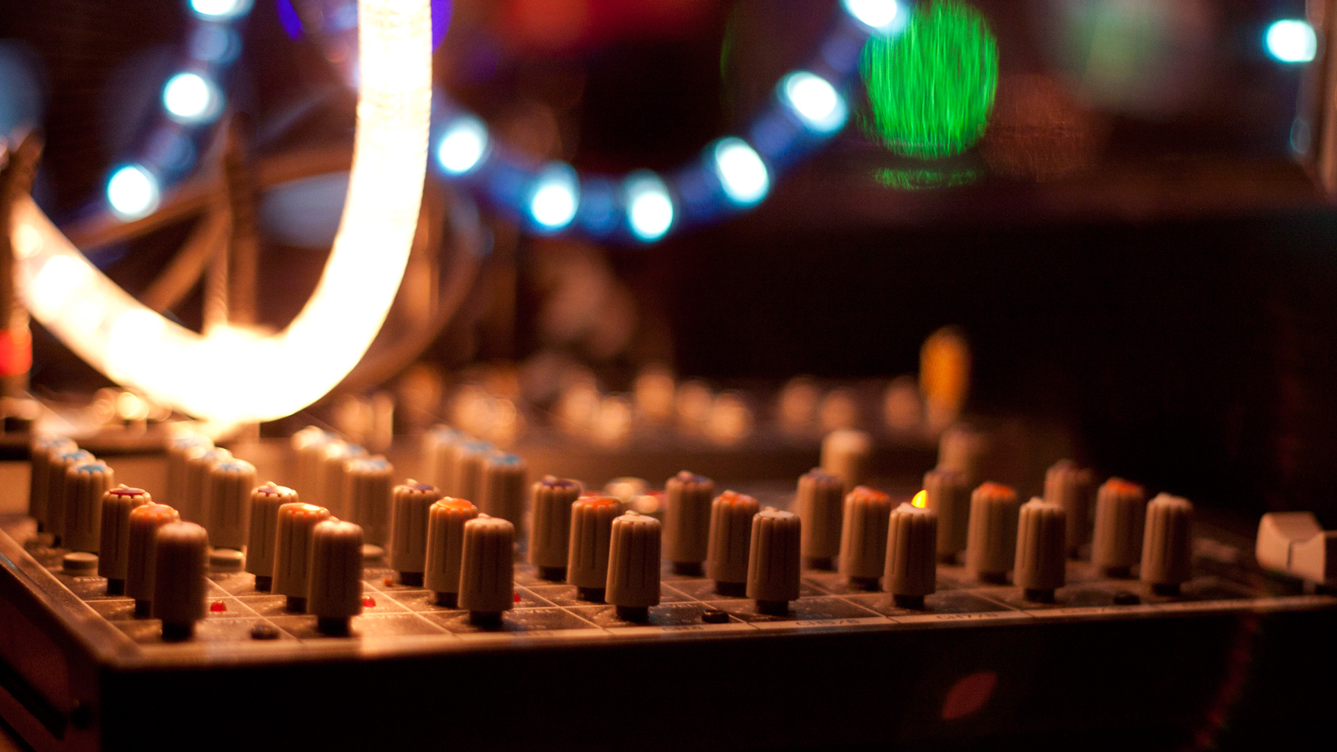 Ambient Mixer and Why Soundscapes Matter - QubaXR